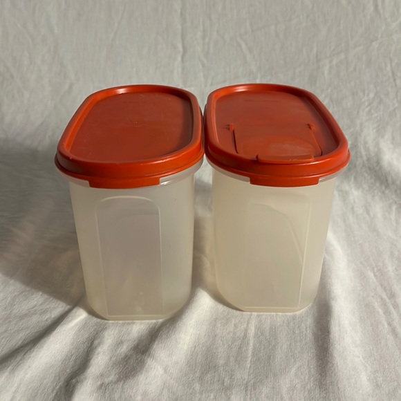 Tupperware | Kitchen | Bundle Of 2 Vintage Tupperware Dry Food Storage ...